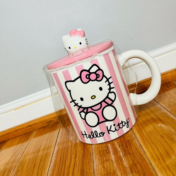 Hello Kitty | Dining | New Hello Kitty Pink Mug With Lid | Poshmark